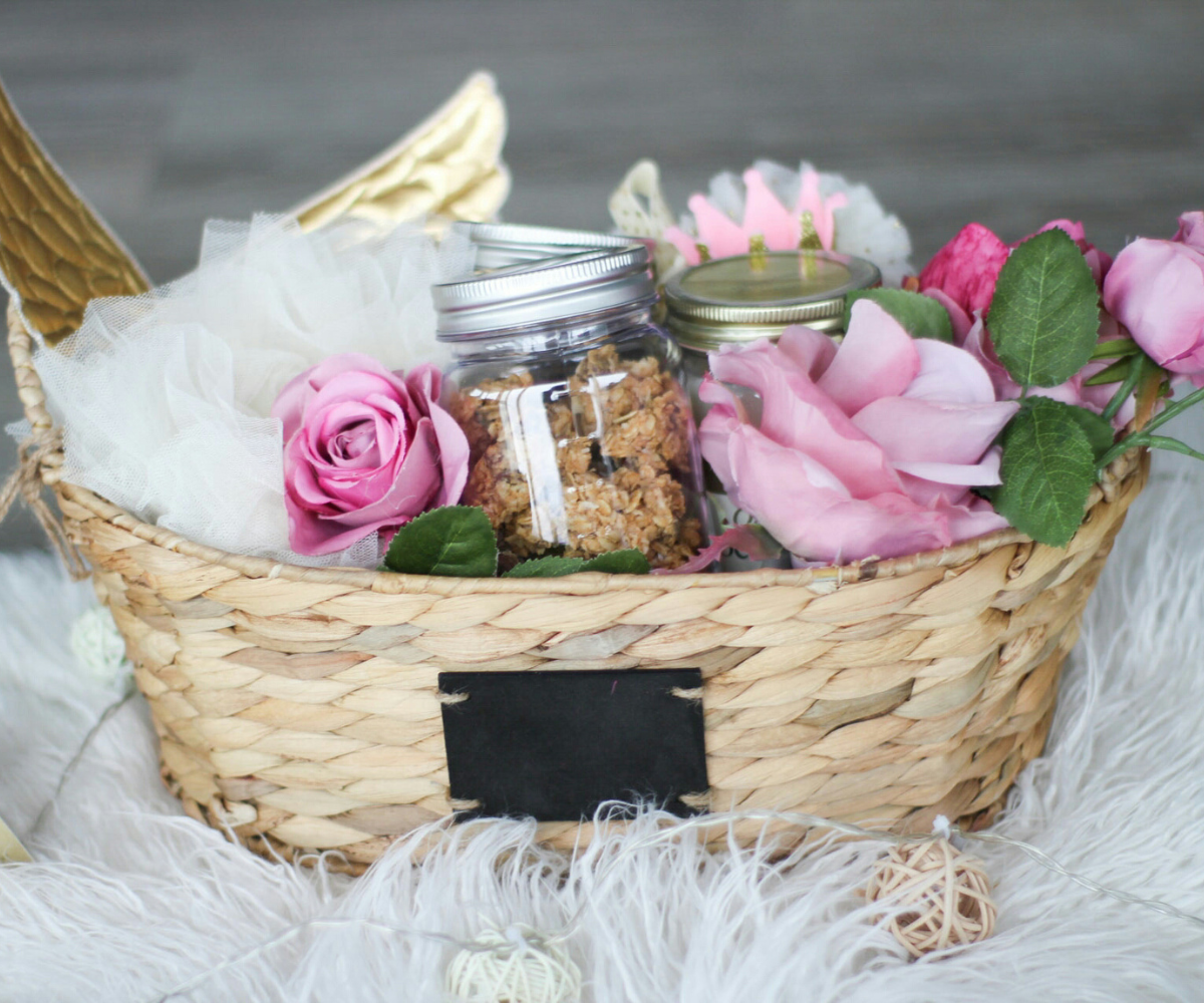 The Best Postpartum Gift Basket Ideas for 2025 (That Every New Mom Wil ...